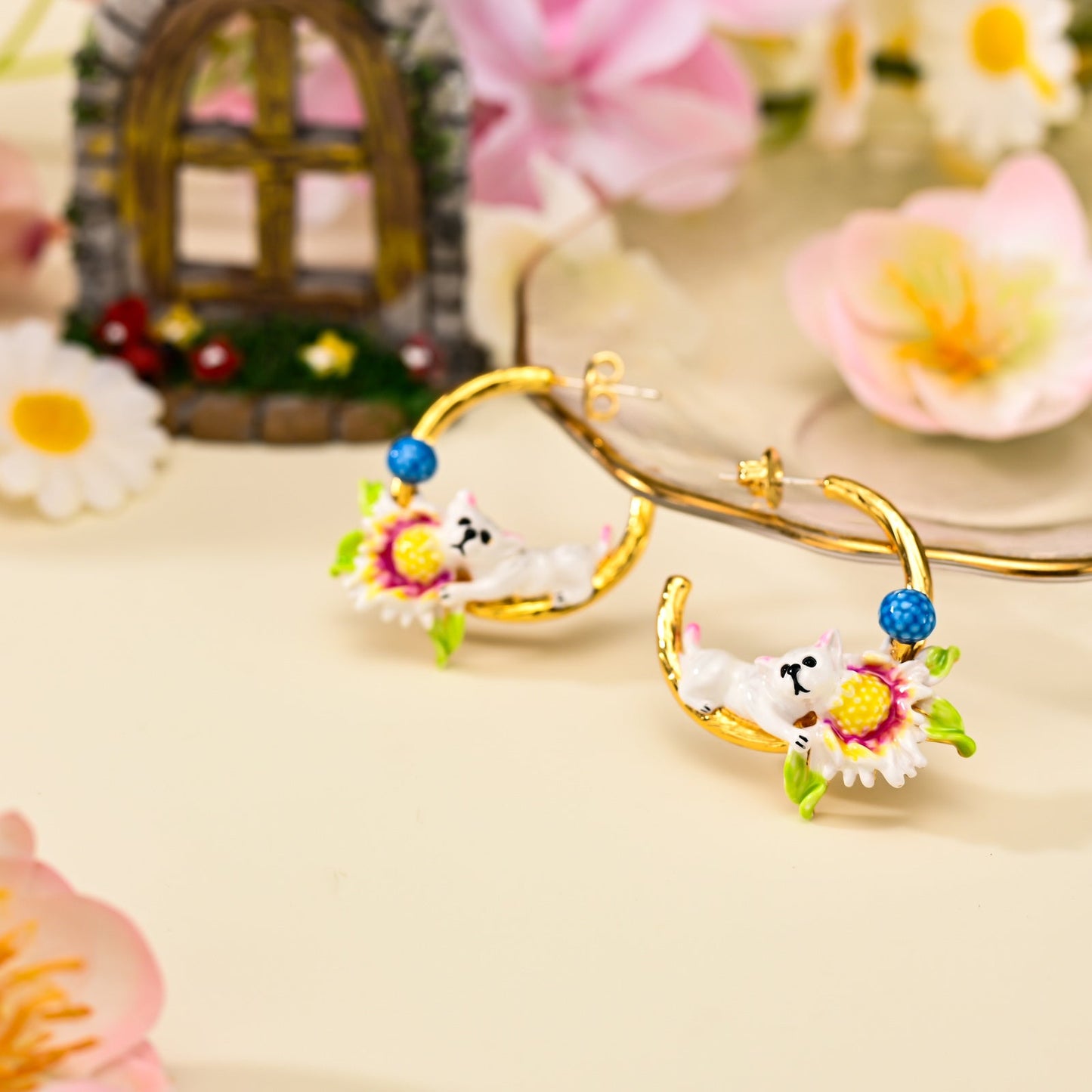 Daisy Dog C-shaped Earrings – Stars Tarot